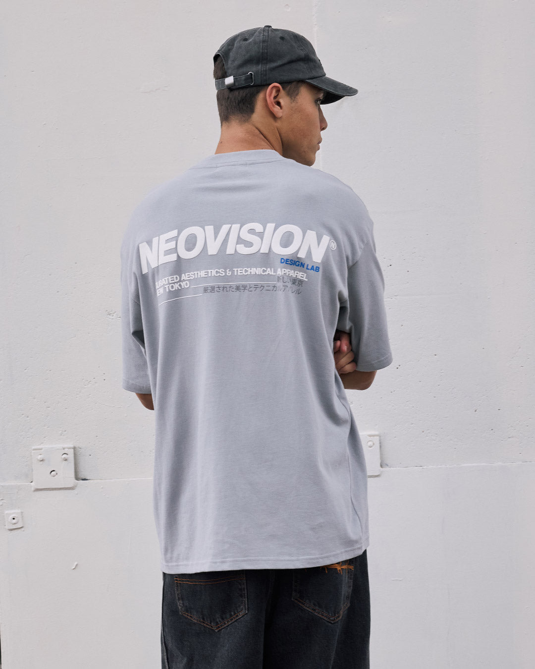 Men's & Women's Clothing Online – Universal Store