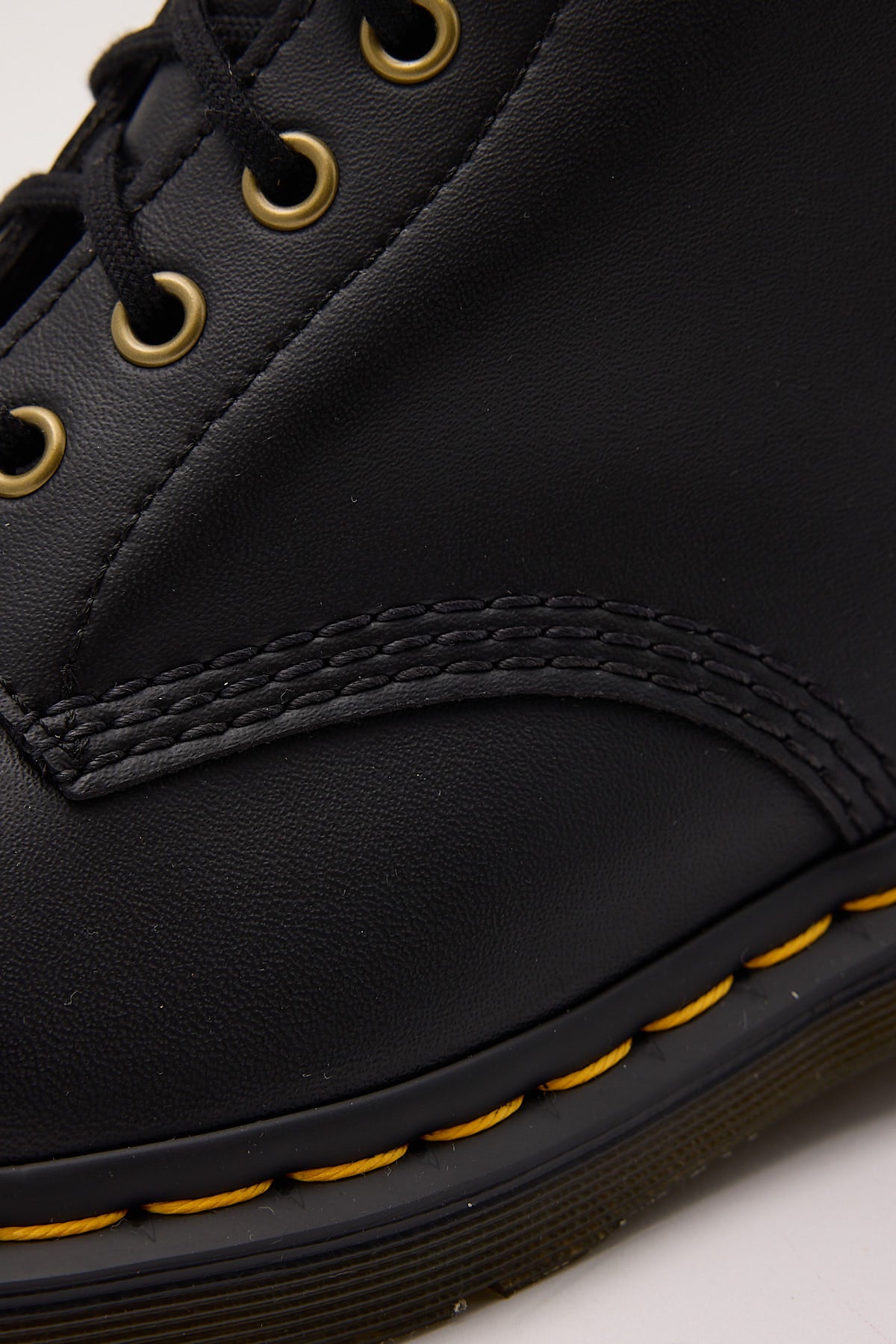 Boots – Universal Store