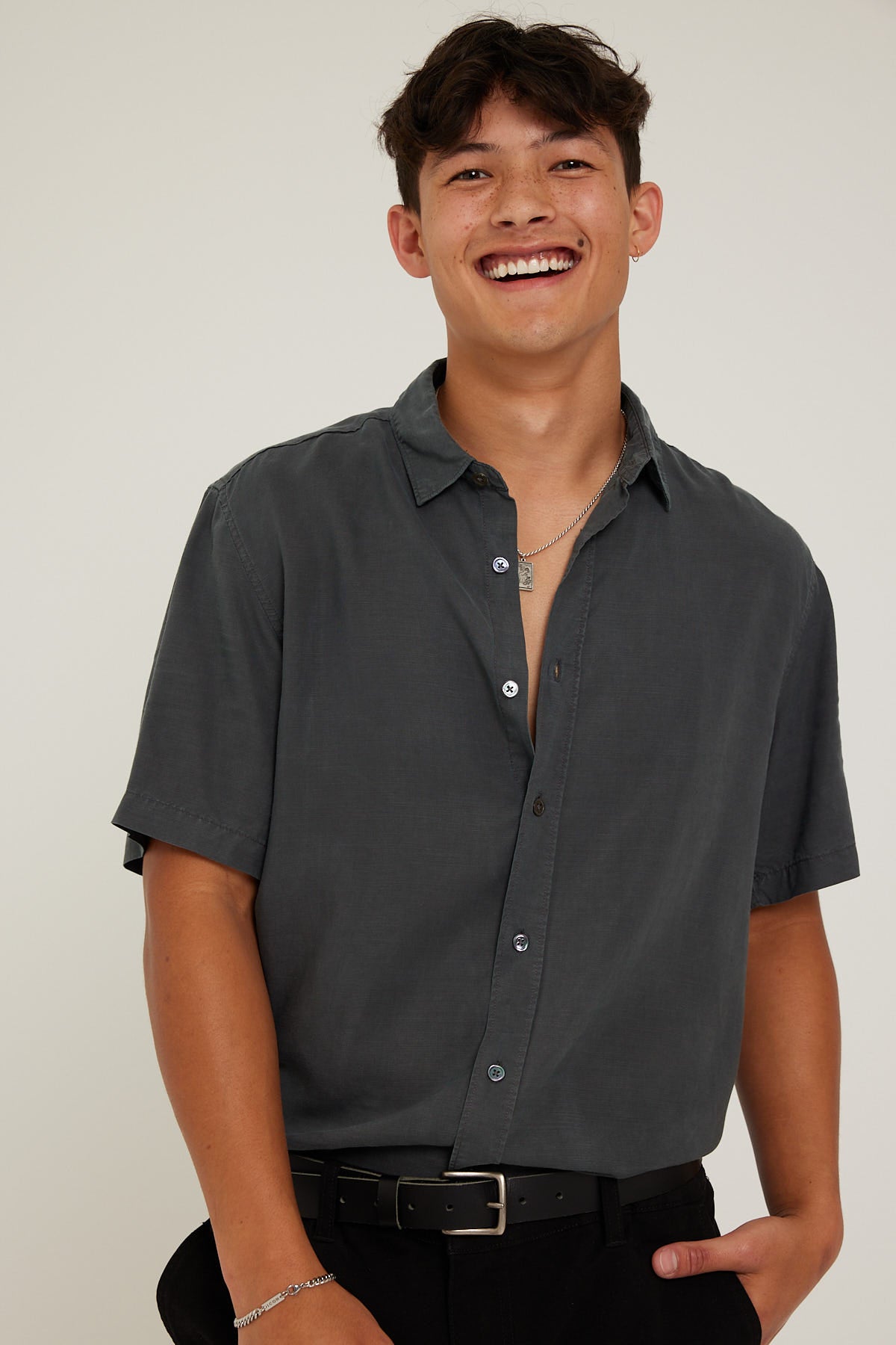 Academy Brand – Universal Store