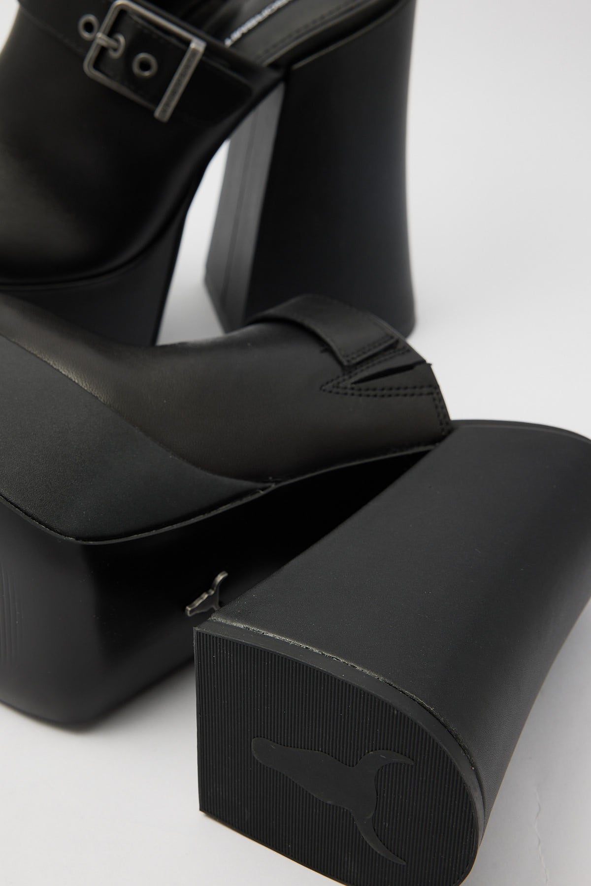 Windsor Smith Shoes – Universal Store