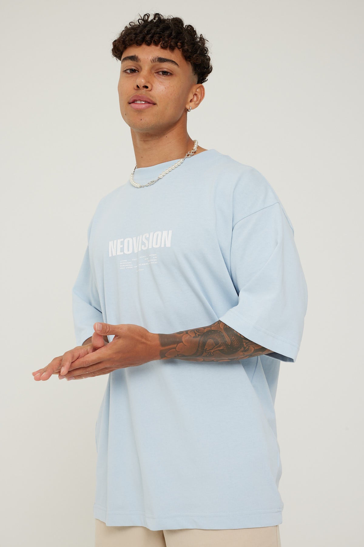 Buy Women's Oversized T-Shirts – Universal Store