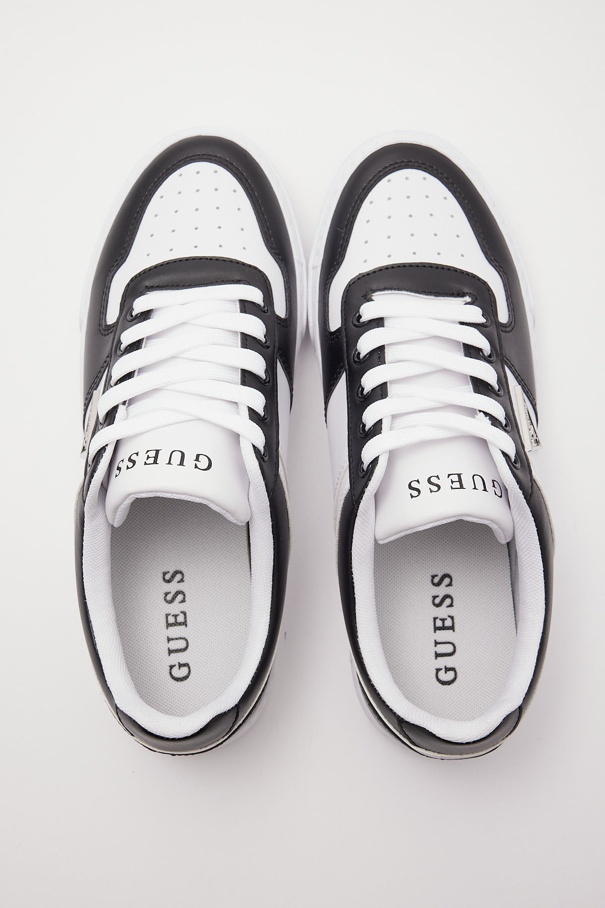 Guess Originals – Universal Store