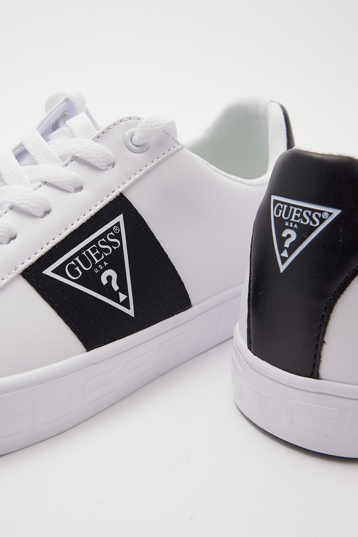 Guess Originals – Universal Store