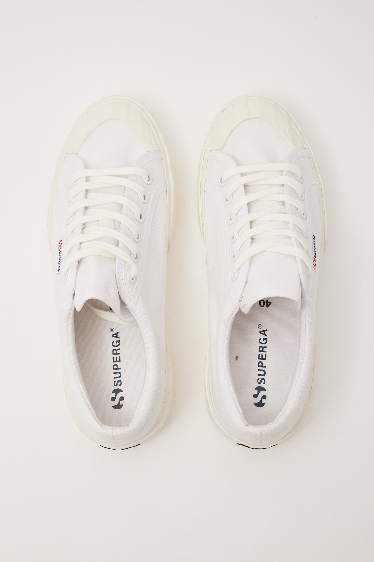 Superga – Universal Store