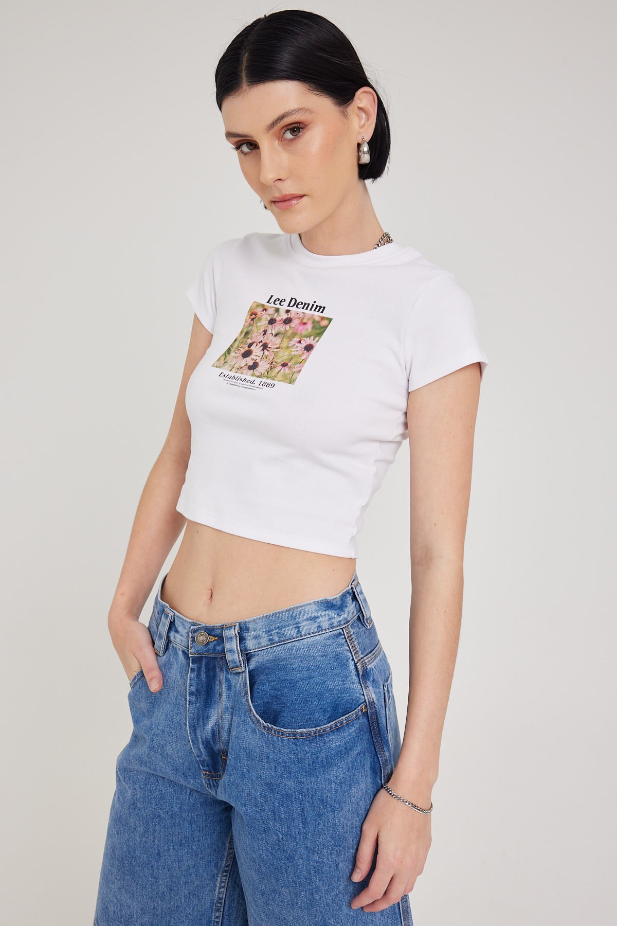 Womens Sale Tops | Crop Tops, Halter Tops, Tees and More – Universal Store