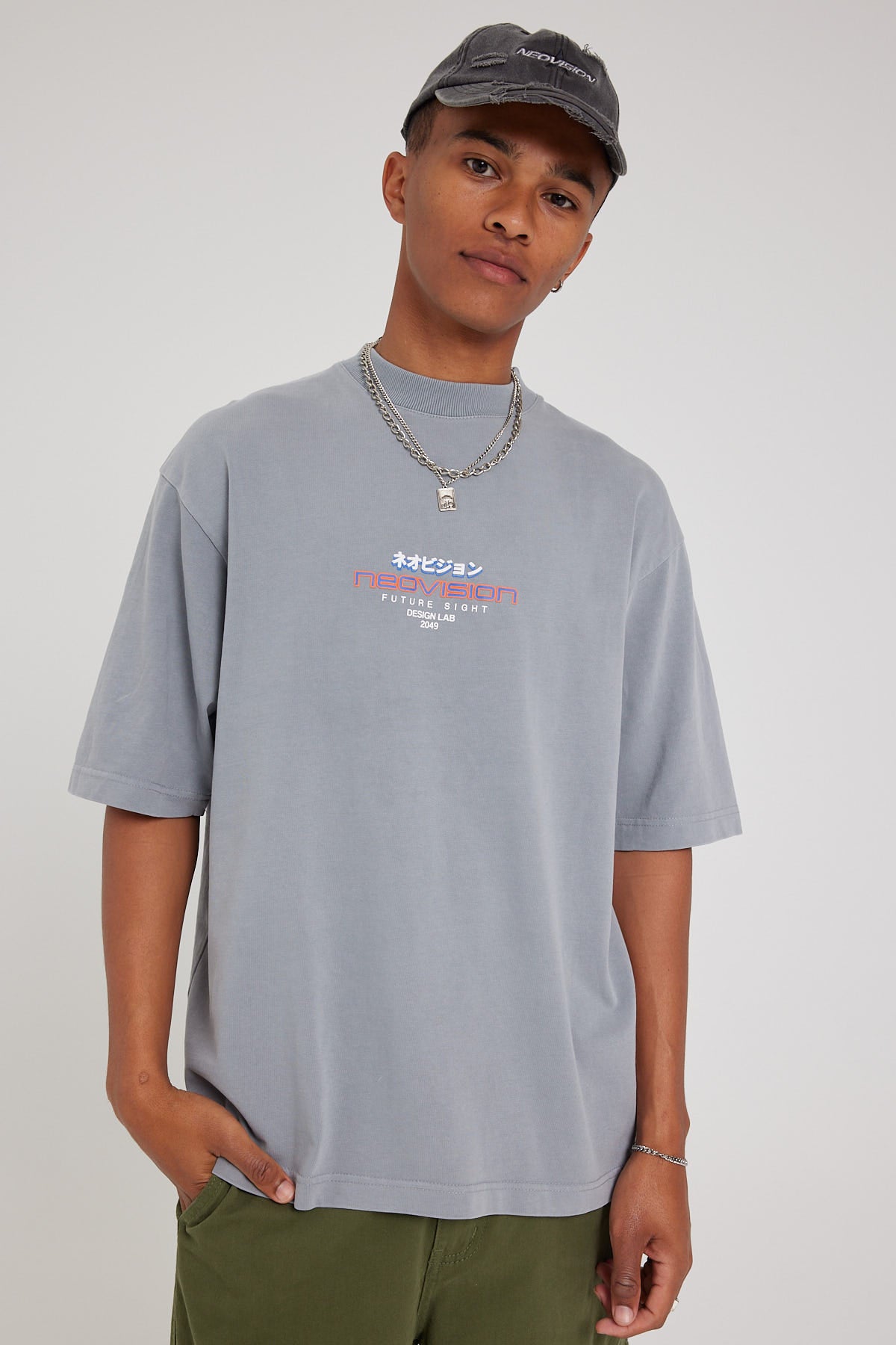 Men's Graphic Tees | Oversized & Boxy-Fit T-Shirts – Universal Store