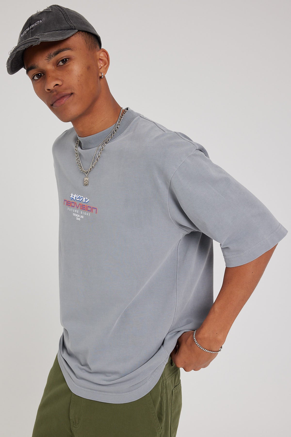 Men's Graphic Tees | Oversized & Boxy-Fit T-Shirts – Universal Store