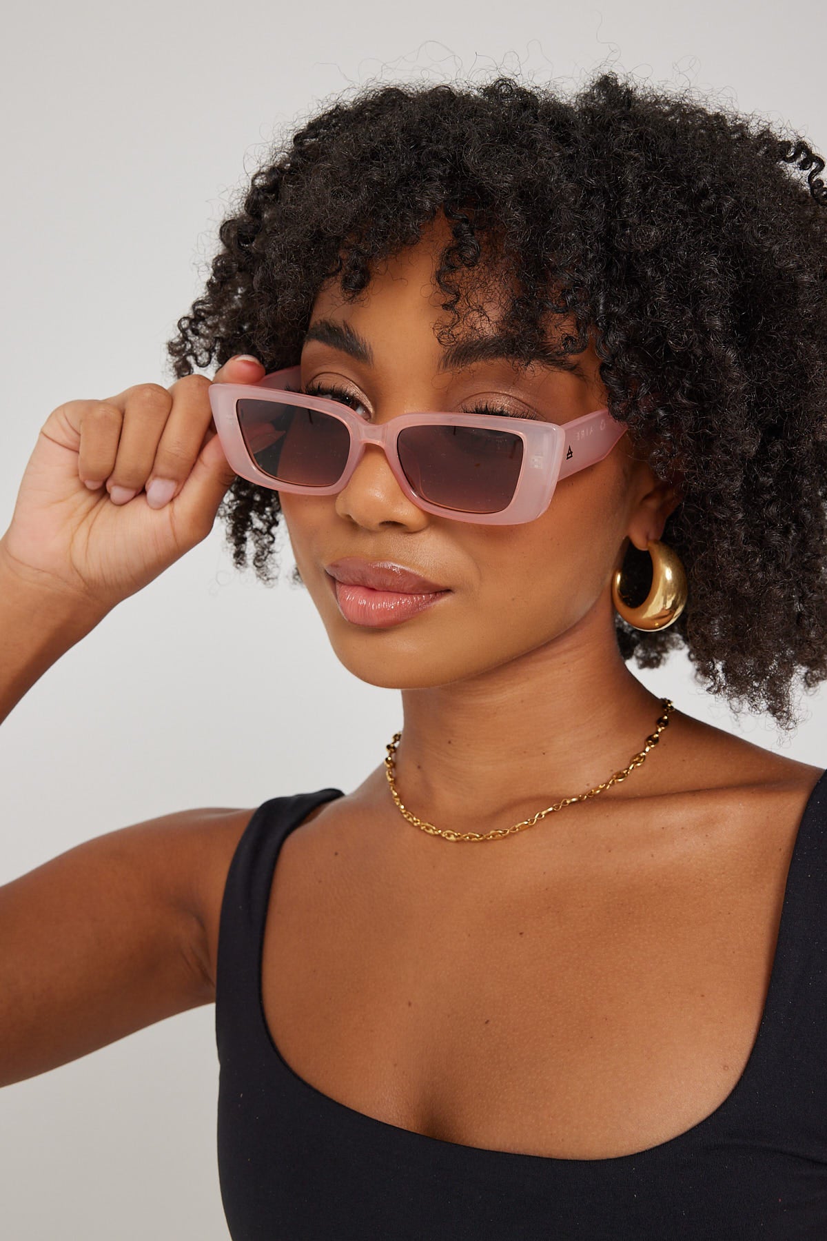 Aire – Universal Store