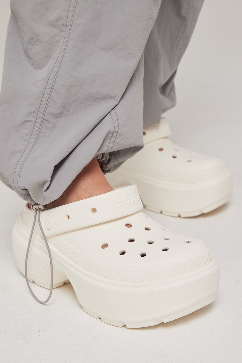 Crocs Stomp Clog Chalk – Universal Store