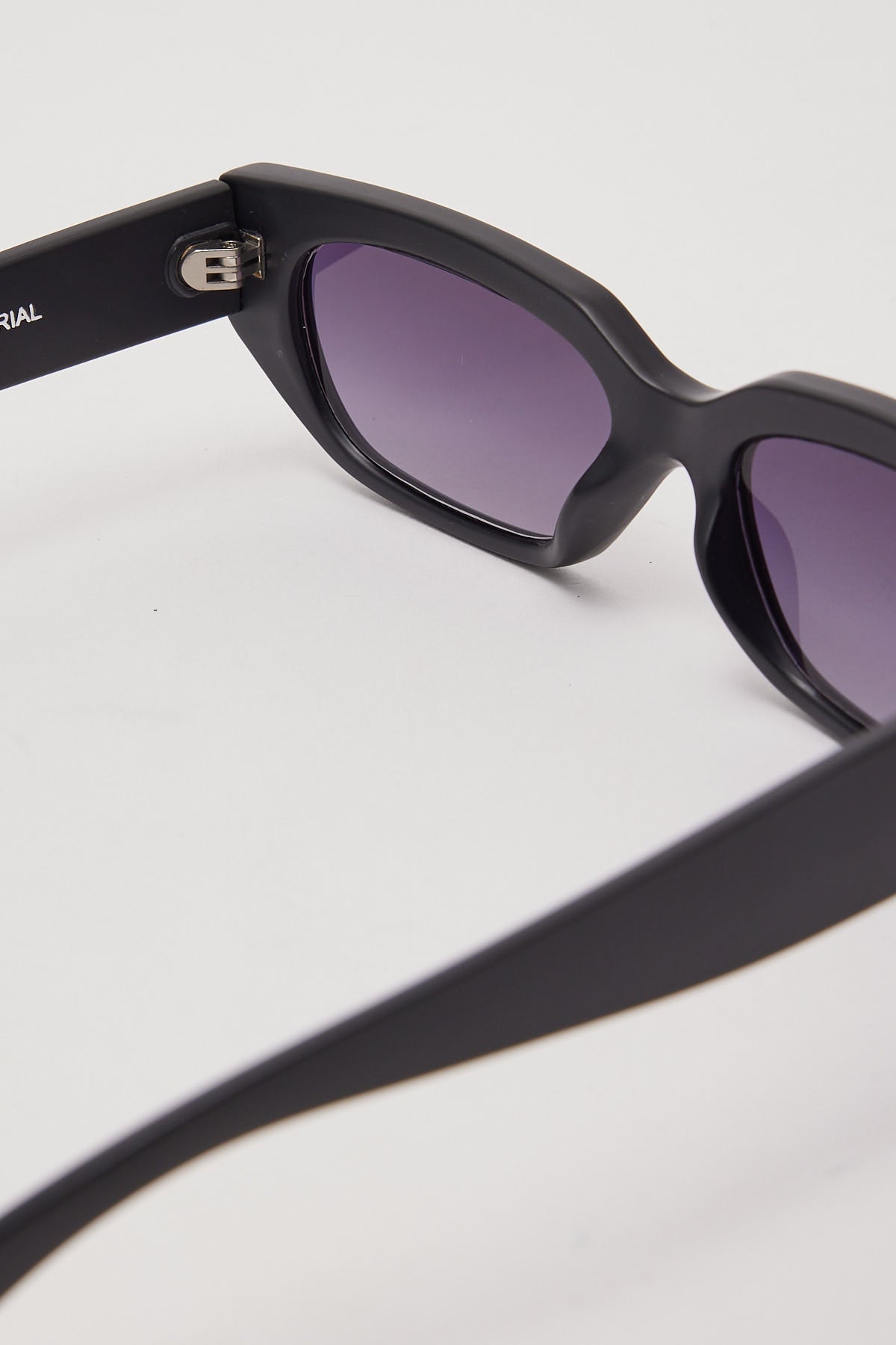 Men's Sunglasses & Glasses – Universal Store