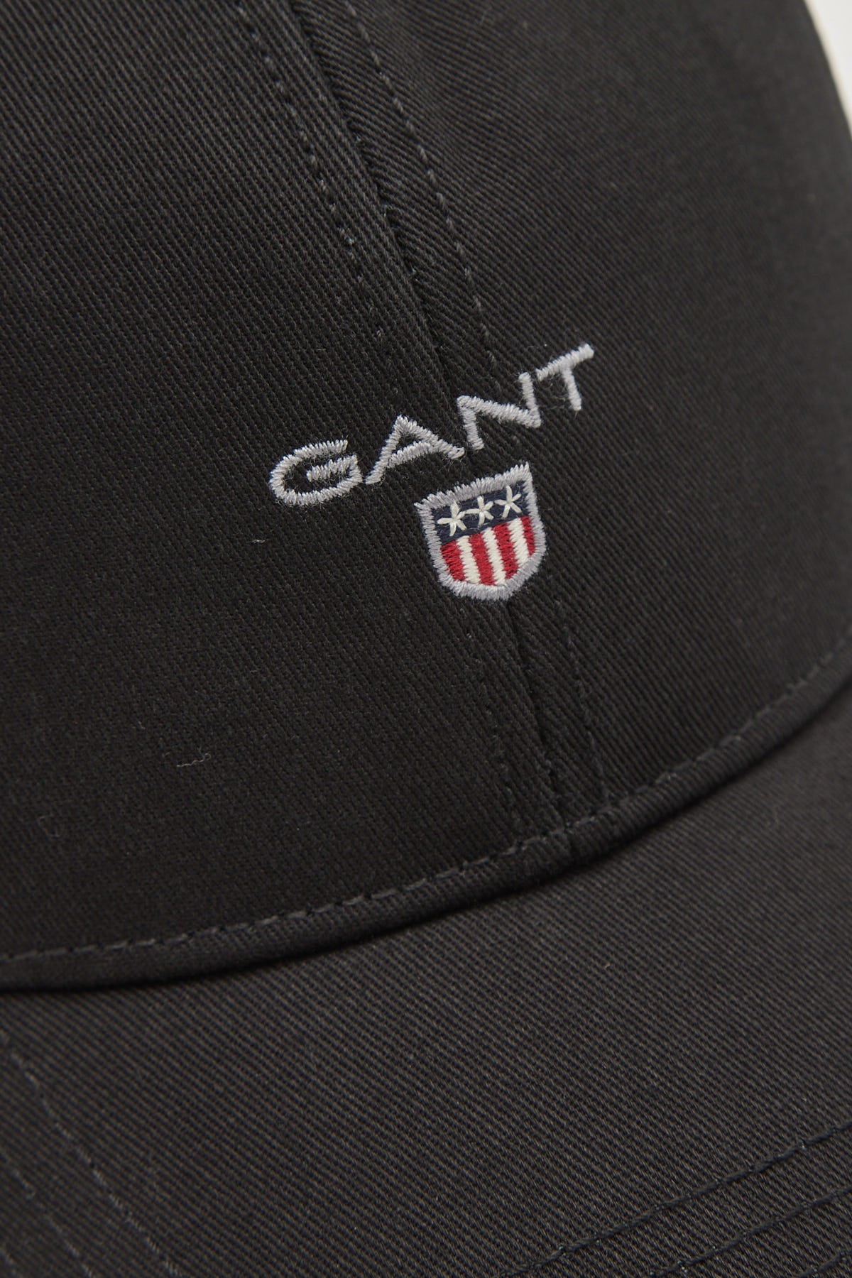 Gant – Universal Store