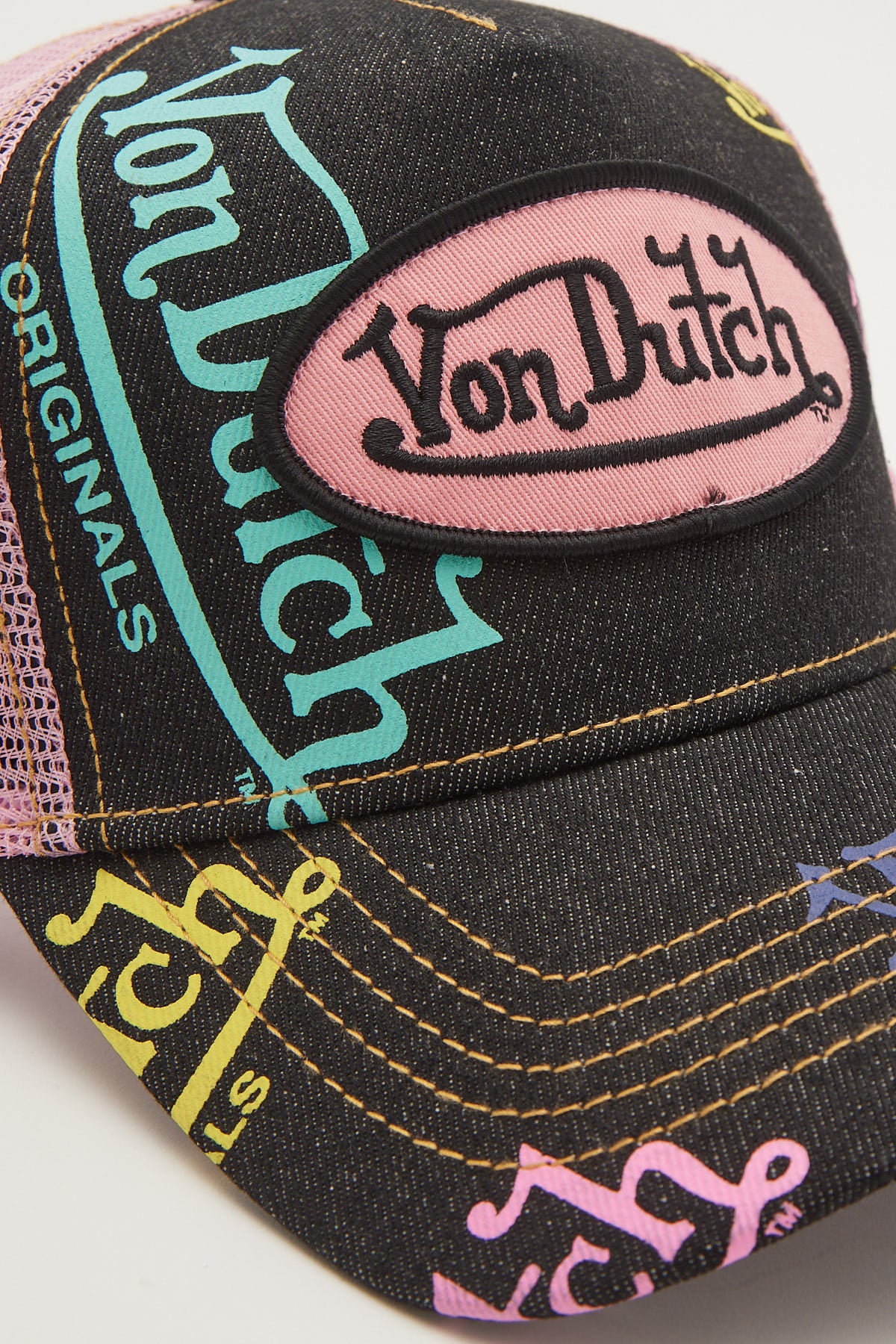 Von Dutch – Universal Store