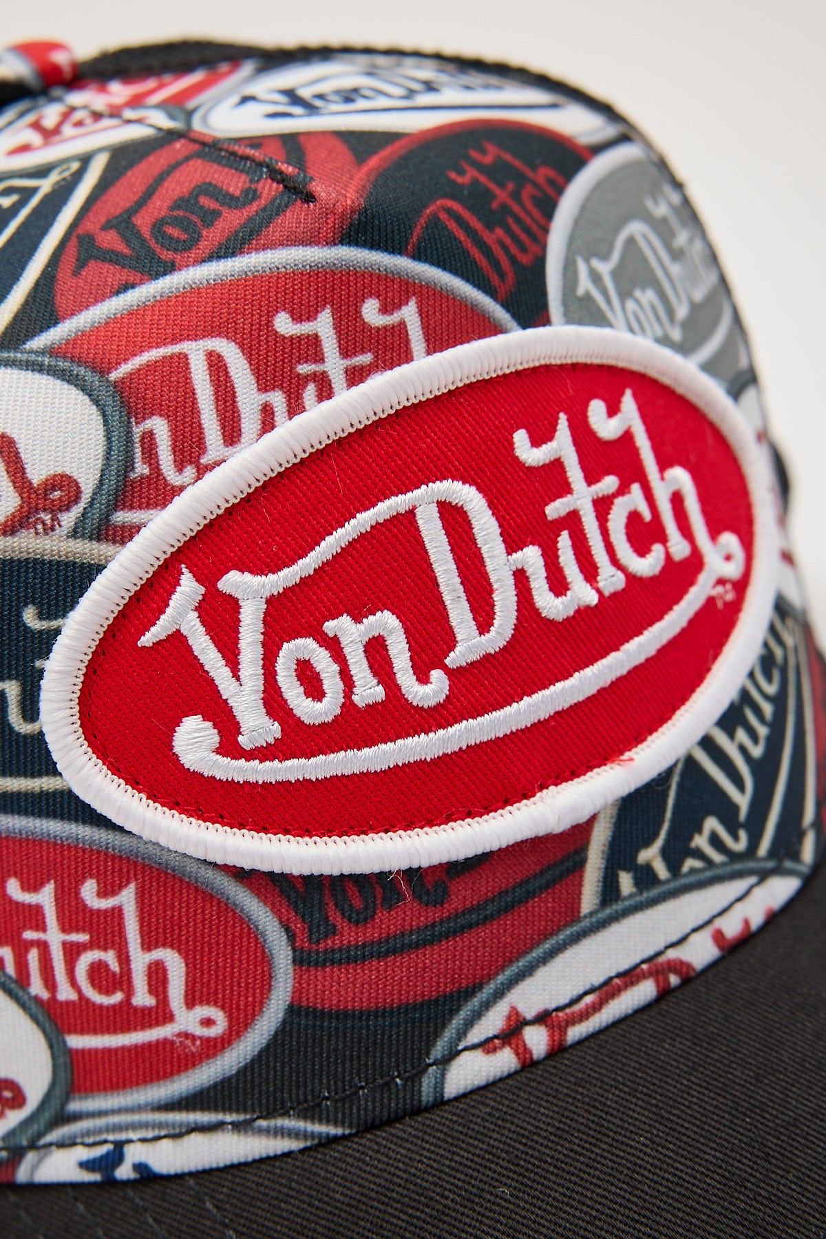 Von Dutch – Universal Store