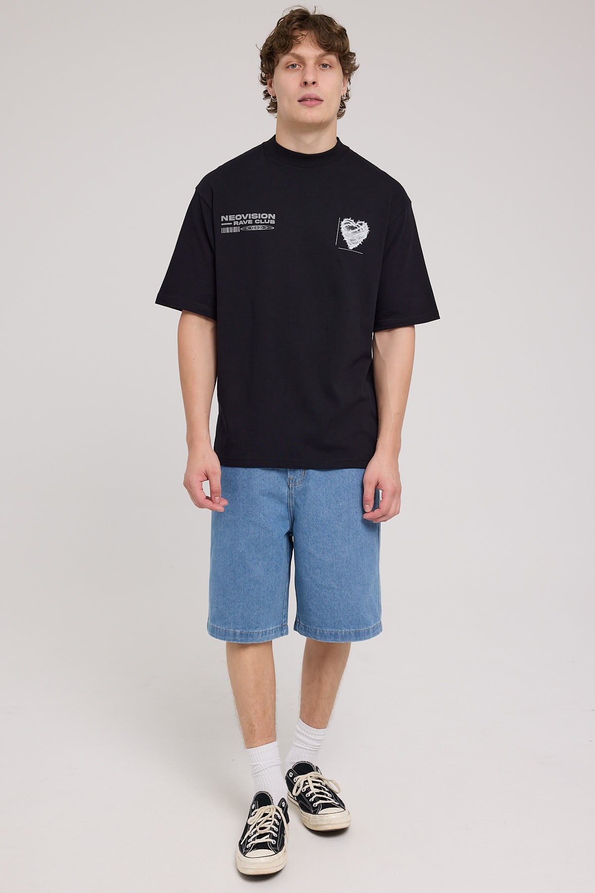 Men's Graphic Tees | Oversized & Boxy-Fit T-Shirts – Universal Store