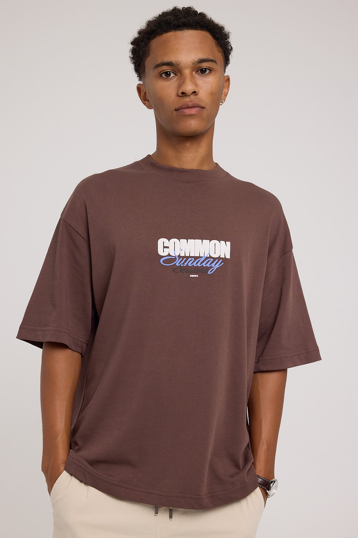 Men's Graphic Tees | Oversized & Boxy-Fit T-Shirts – Universal Store