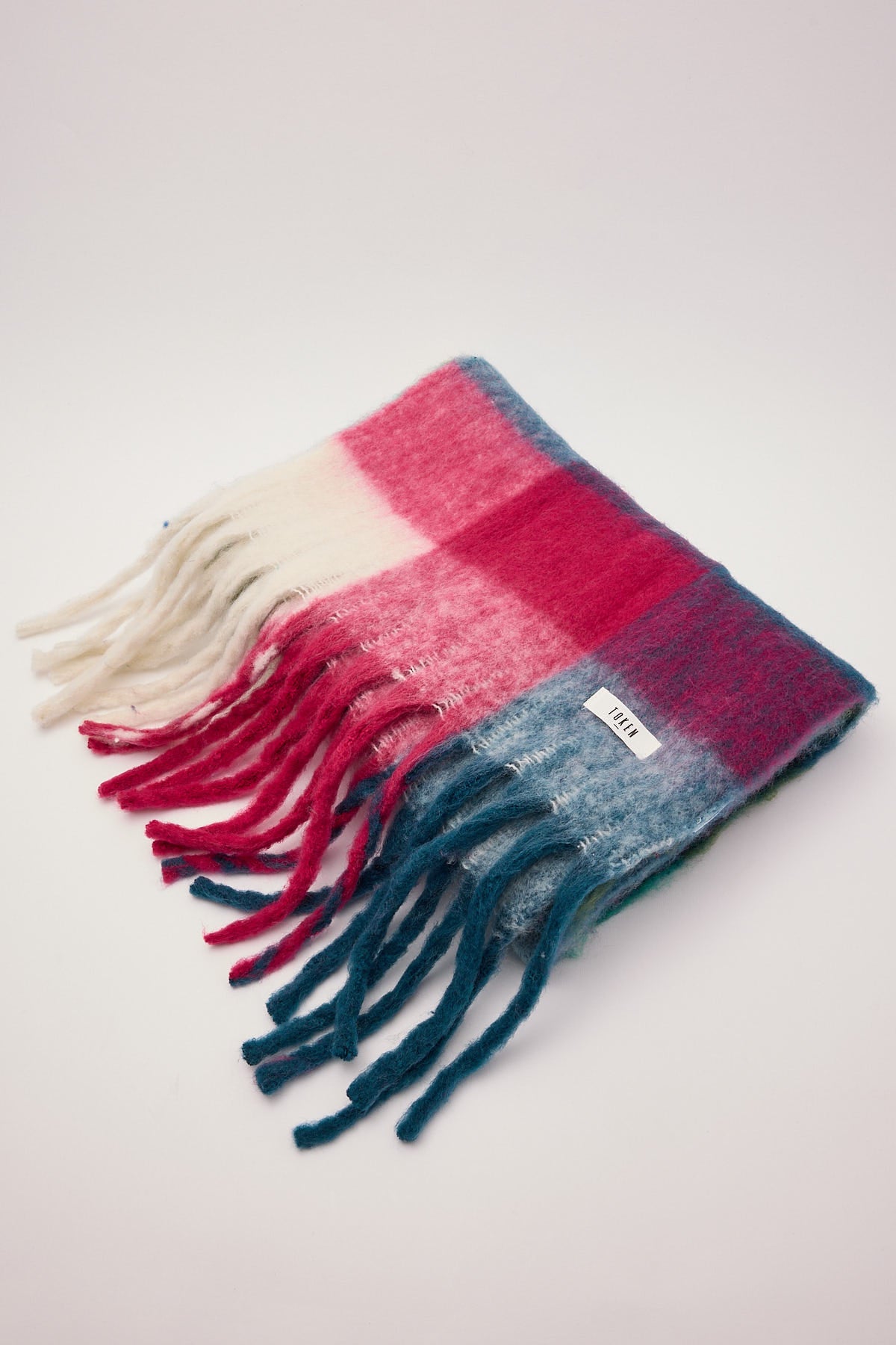 Women's Scarves – Universal Store