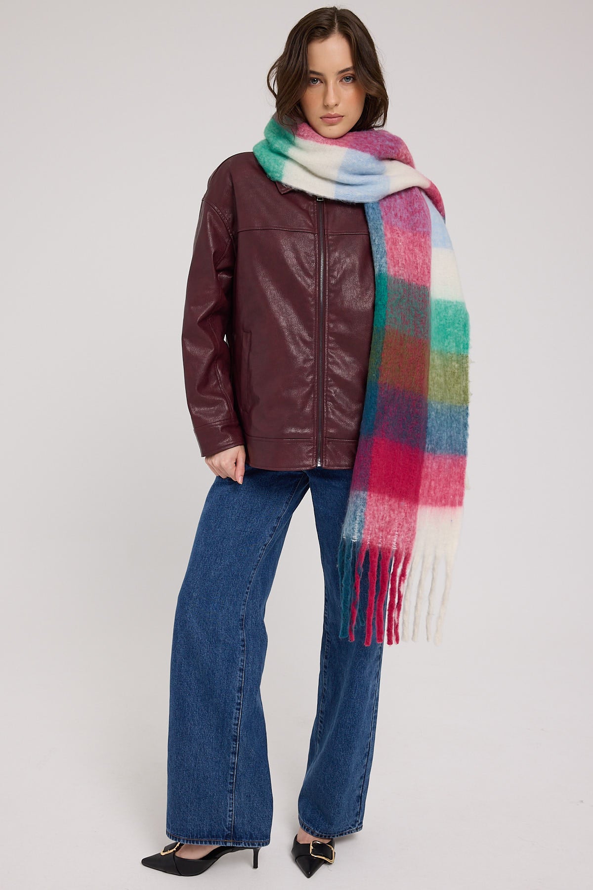 Women's Scarves – Universal Store