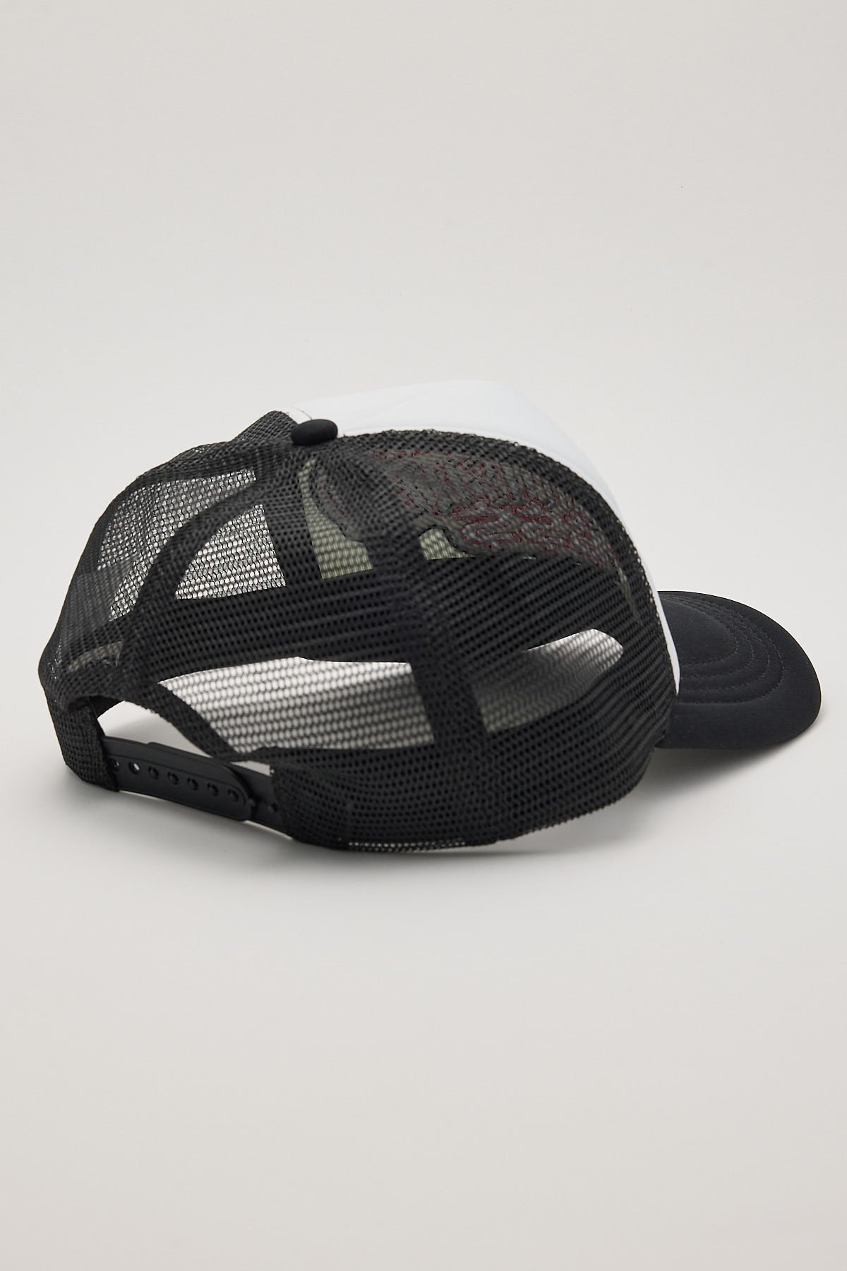 Men's Trucker Caps – Universal Store