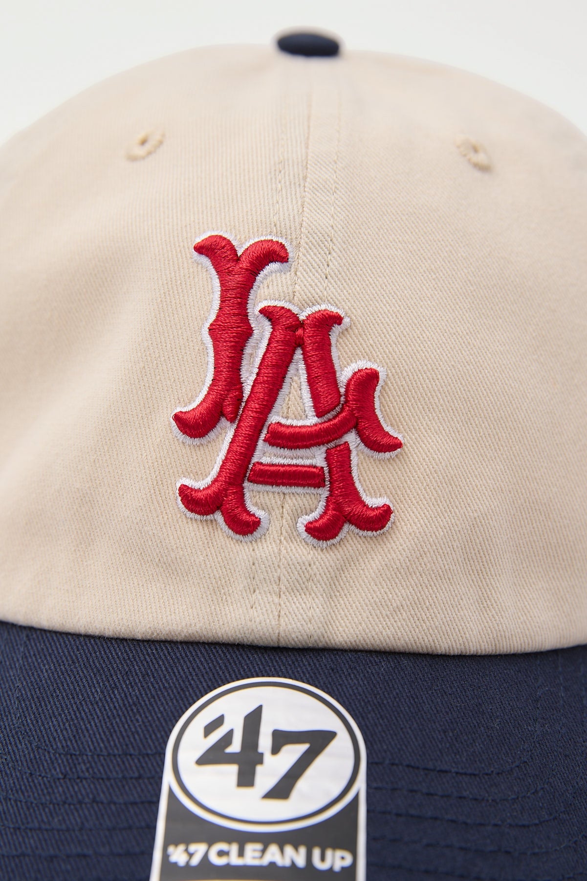Caps – Universal Store