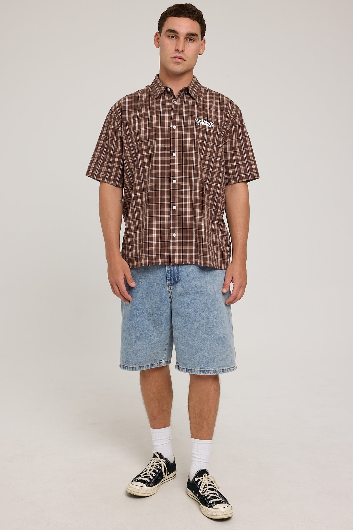 Neovision Clothing & Accessories – Universal Store